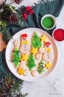 Christmas Sugar Cookies (Beginner Tips + Icing Recipe Included)