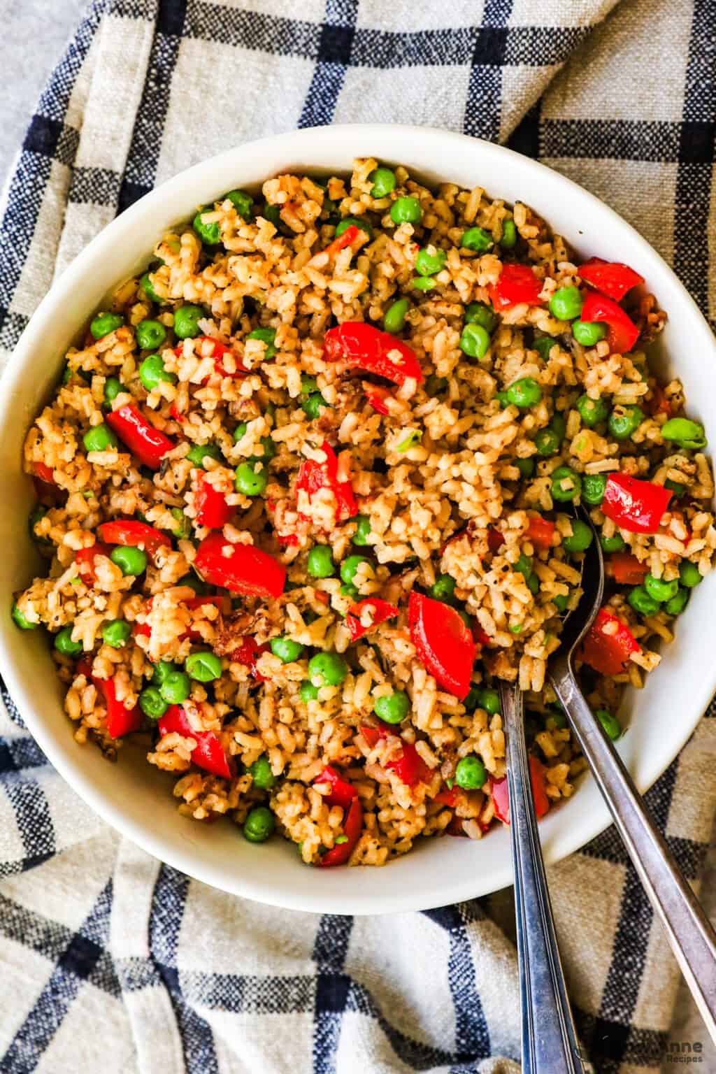 One Pot Rice, Peppers and Peas