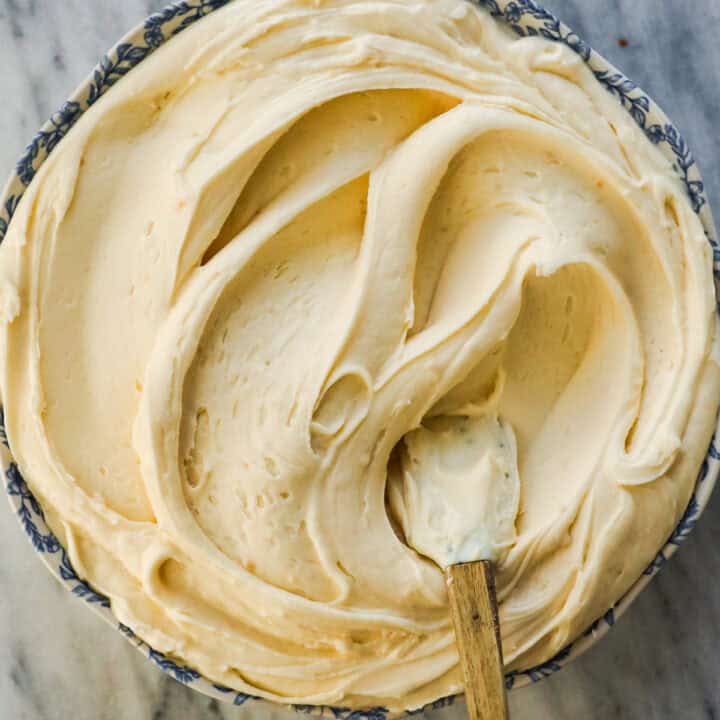 Cream Cheese Frosting (Easy 4-Ingredient Recipe)