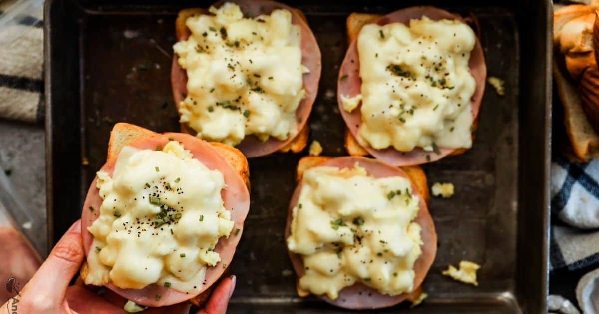 Ham And Egg Breakfast Melts | Easy 10-Minute Breakfast