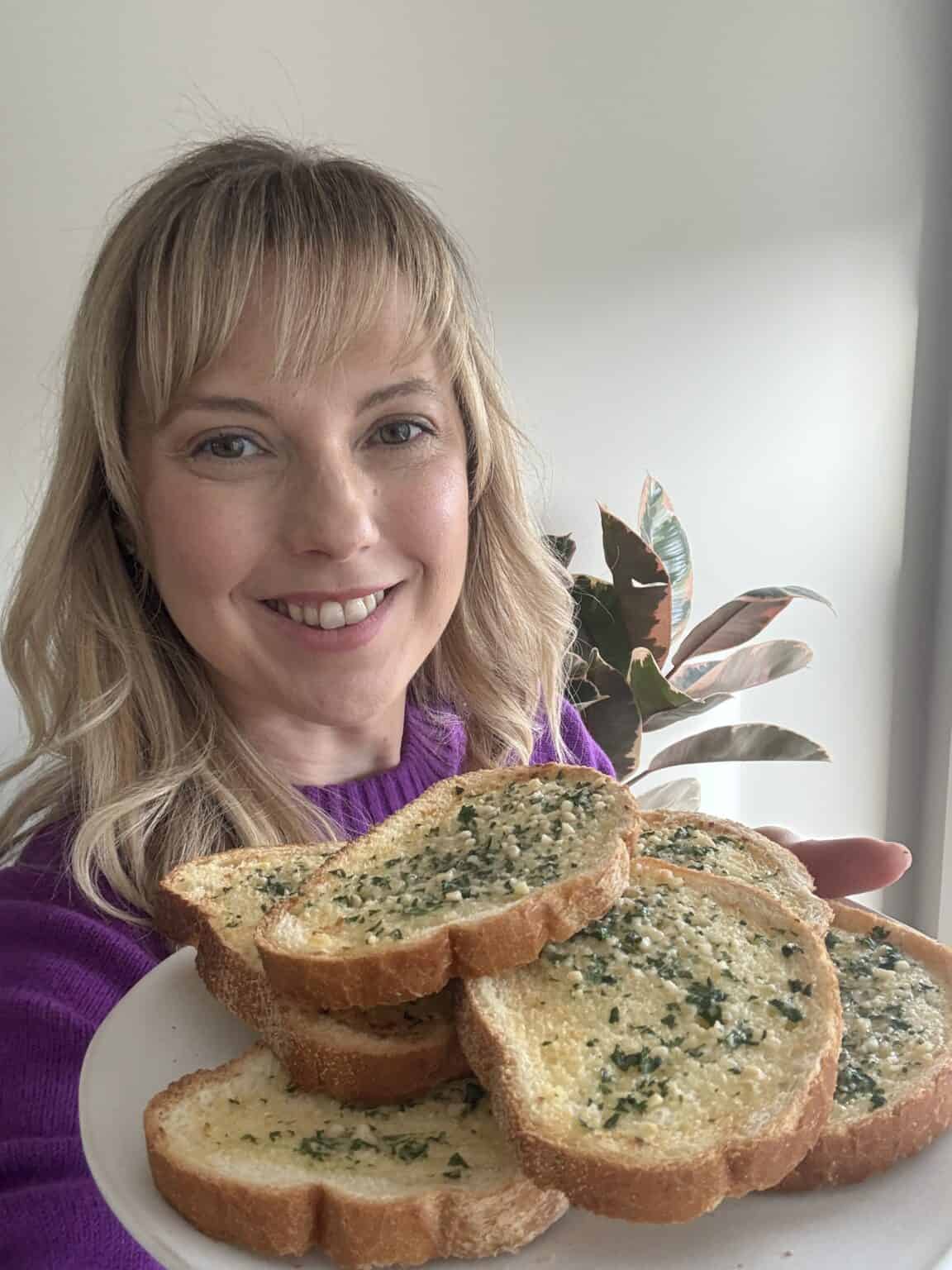 Easy Garlic Toast Recipe + 6 Flavor Ideas